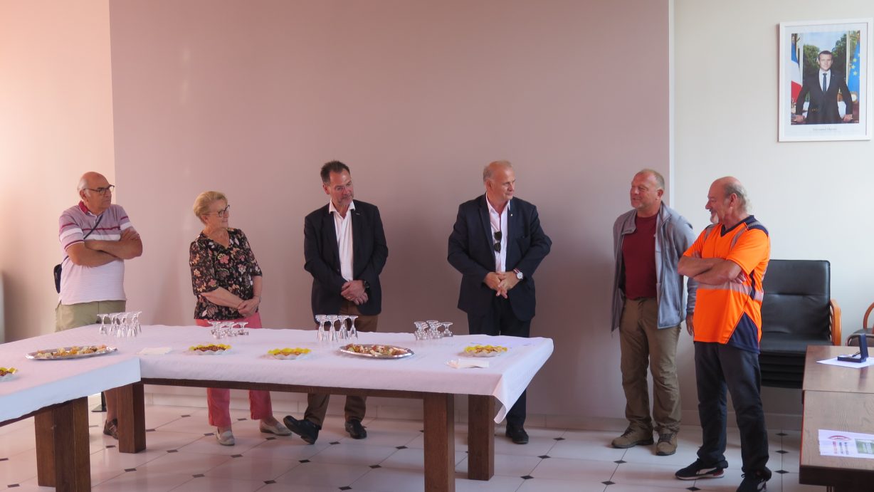 Remise de médaille et accueil du nouveau Directeur Technique – Vulaines ...